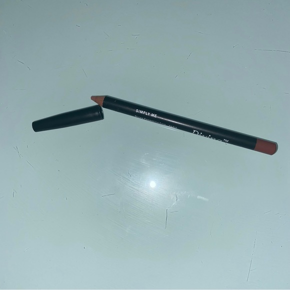 Jenni Rivera | Makeup | Divina By Jenni Rivera Lipeye Liner Pencil ...